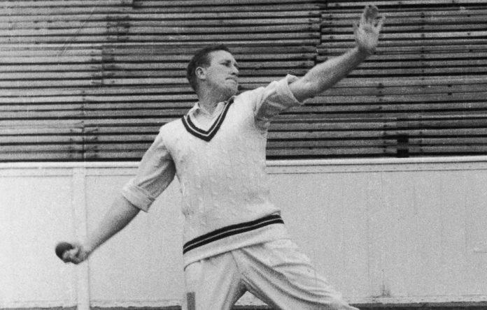 Ray Lindwall: The Fast-Bowling Maestro of Australian Cricket (1946–1960)